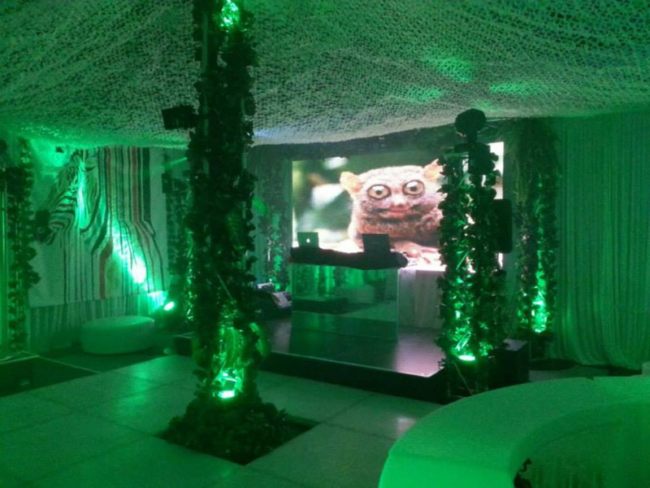 Pop-Up Screen Hire | Perfect for Outdoor Cinema & Sports Events
